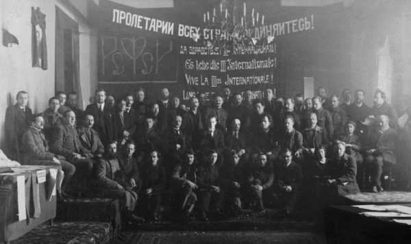 Μανιφέστο της Κομμουνιστικής Διεθνούς προς τους προλετάριους όλου του ...