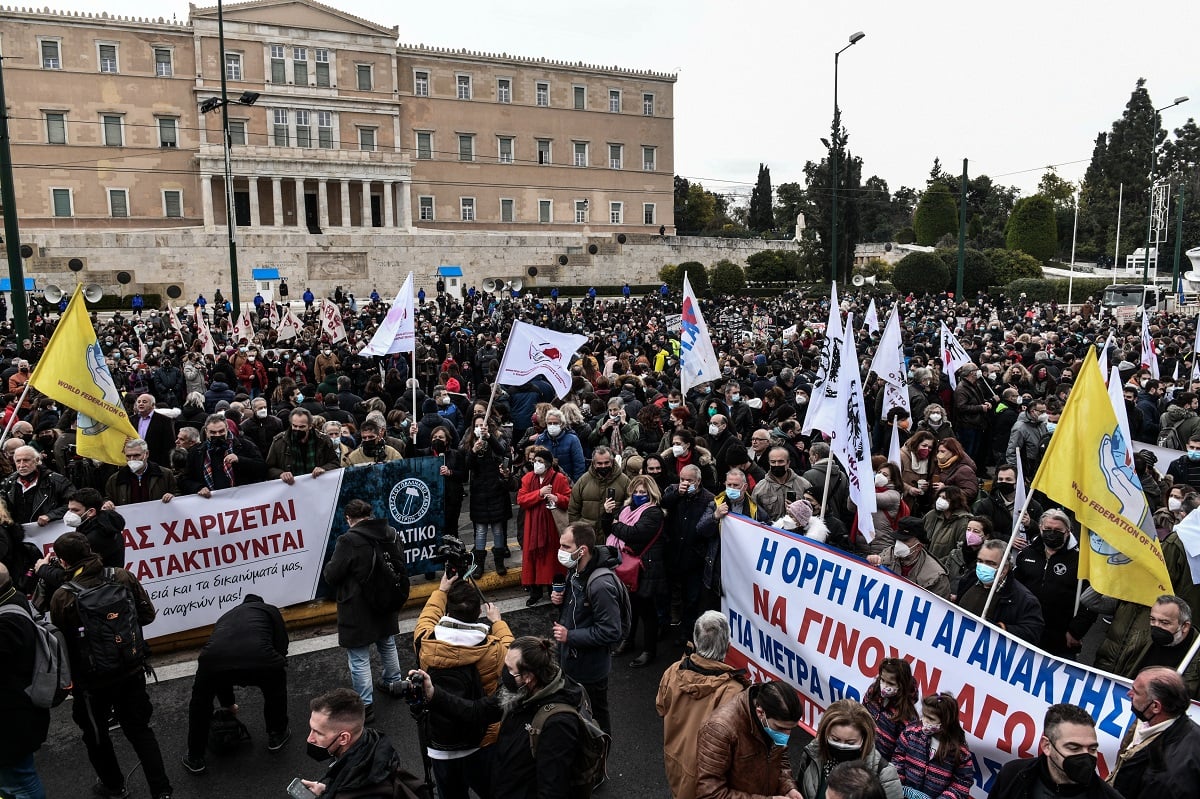Απεργία 9 Νοέμβρη: Κάτω η κυβέρνηση των ληστών του λαού ...