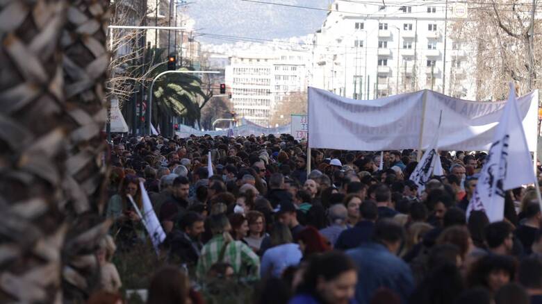 Podcast: Γιατί ΔΕΝ συντηρητικοποιήθηκε η κοινωνία - ΚΟΜΜΟΥΝΙΣΤΙΚΗ ...